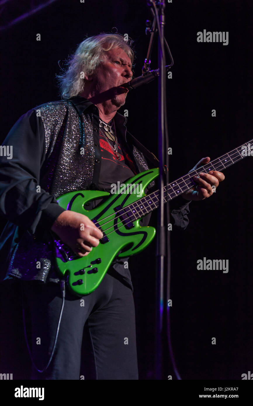 Chris Squire, bassist was a founder member of the English rock band Yes ...