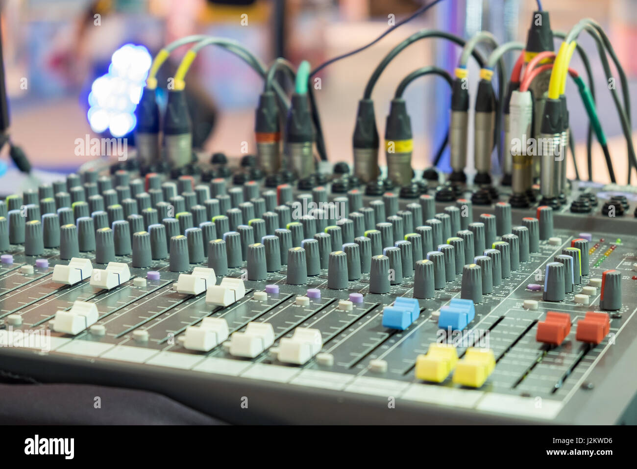 Mixing board hi-res stock photography and images - Alamy