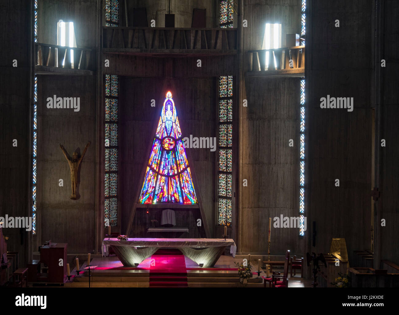 The choir of Notre-Dame church, its window in triangle (Claude Idoux ...