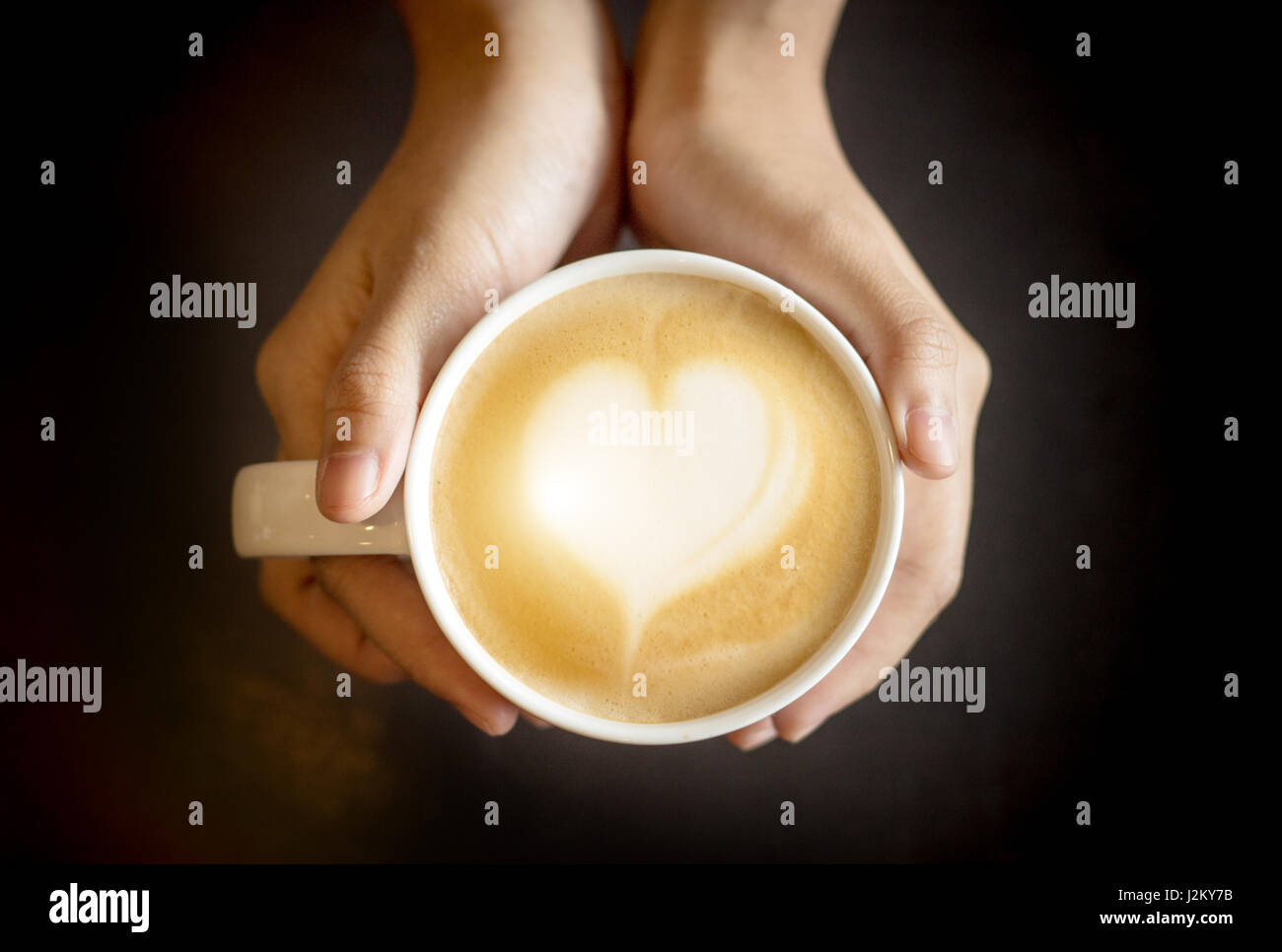 Heart in coffee art hi-res stock photography and images - Alamy