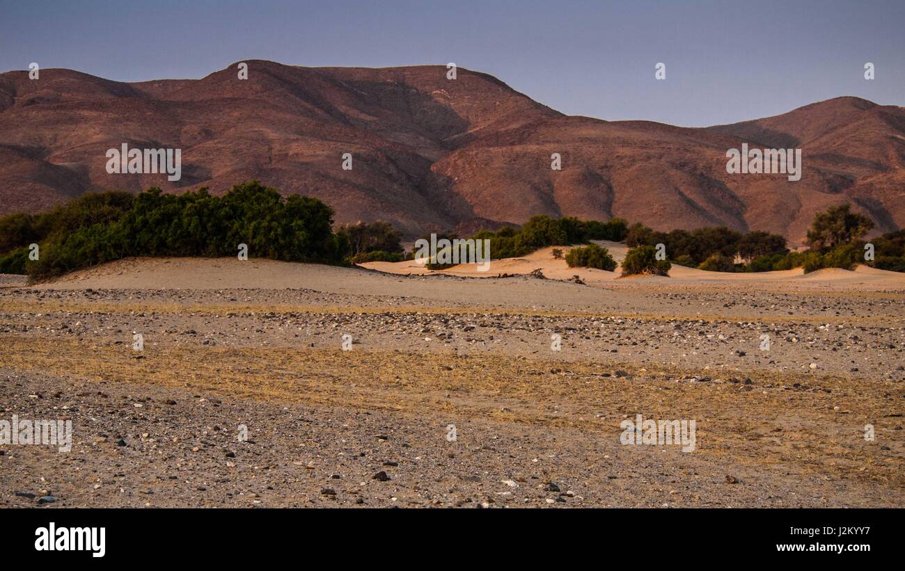 Sand road near purros hi-res stock photography and images - Alamy