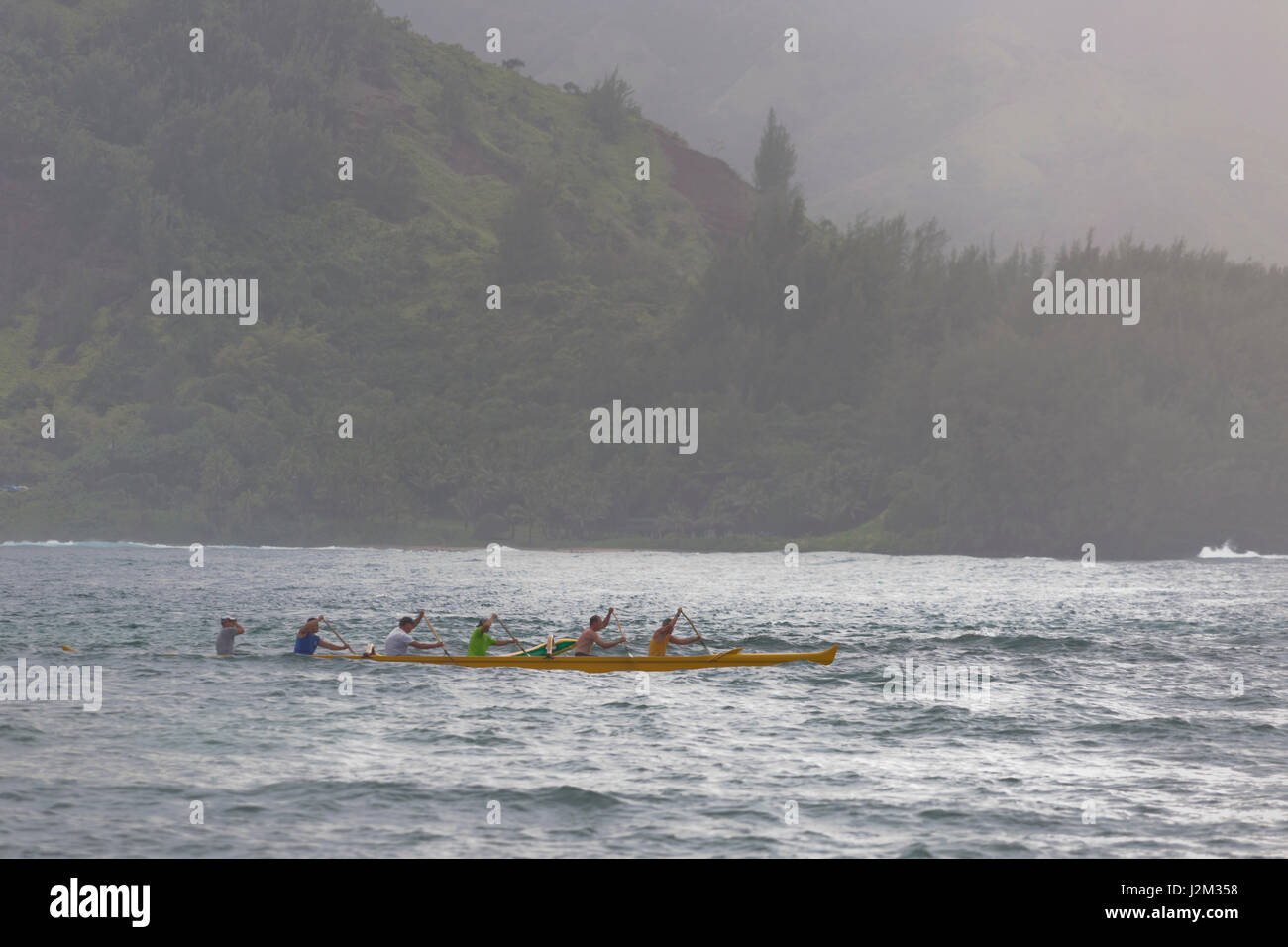 6 man outrigger canoe hi-res stock photography and images - Alamy