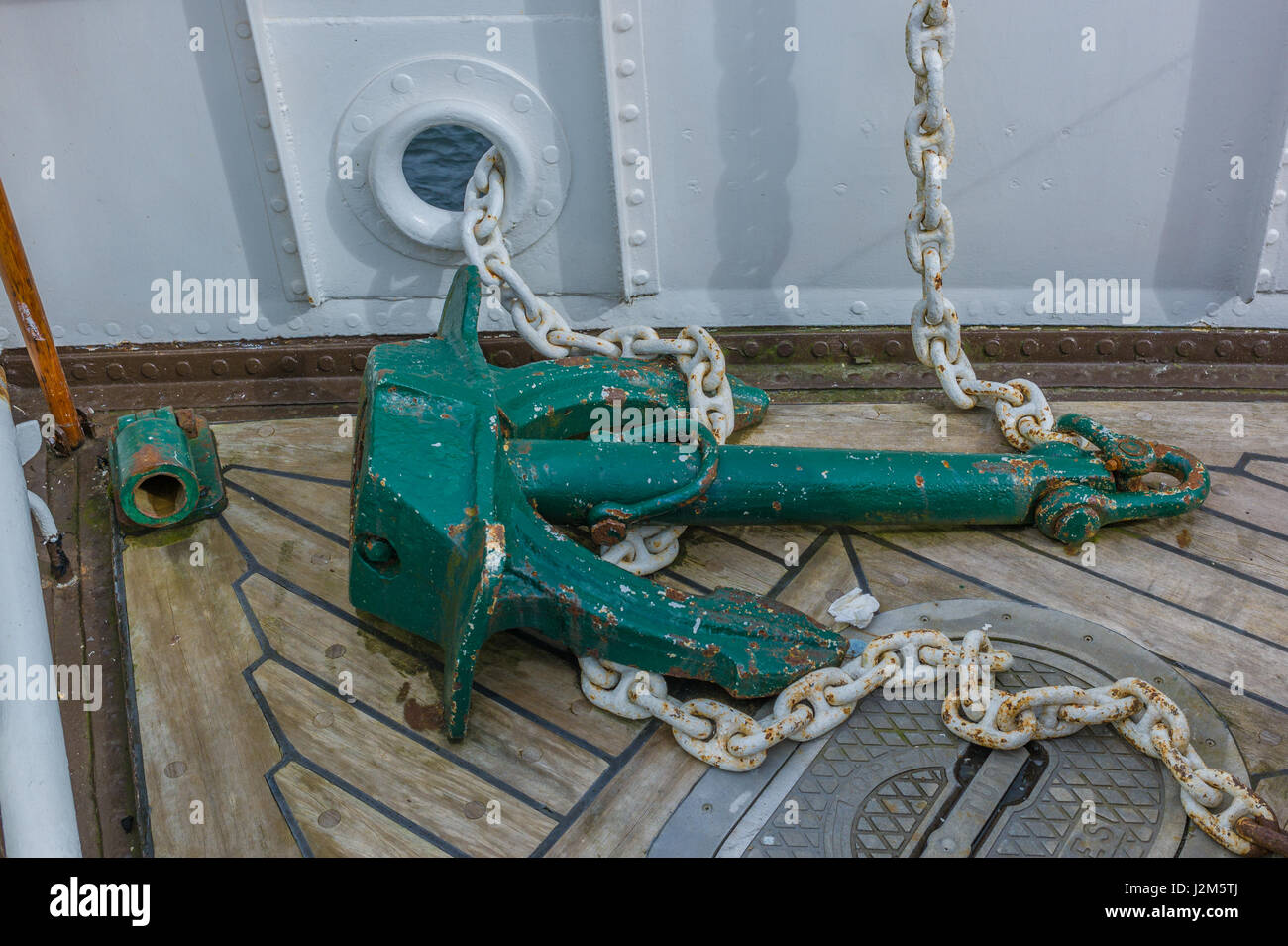 Anchor on a boat Stock Photo - Alamy