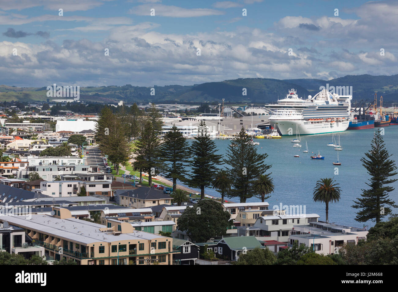 Mt manganui new zealand hi-res stock photography and images - Alamy