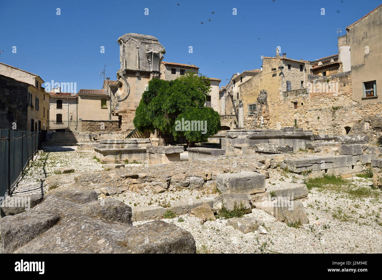 Gilles abbey church hi-res stock photography and images - Alamy