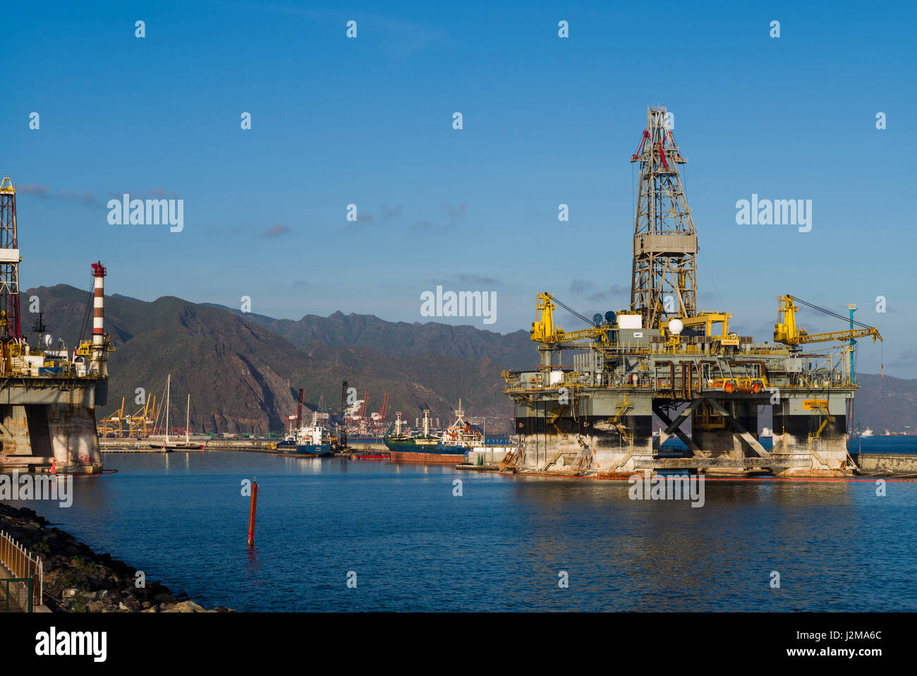 Spain, Canary Islands, Tenerife, Santa Cruz de Tenerife, oil drilling ...