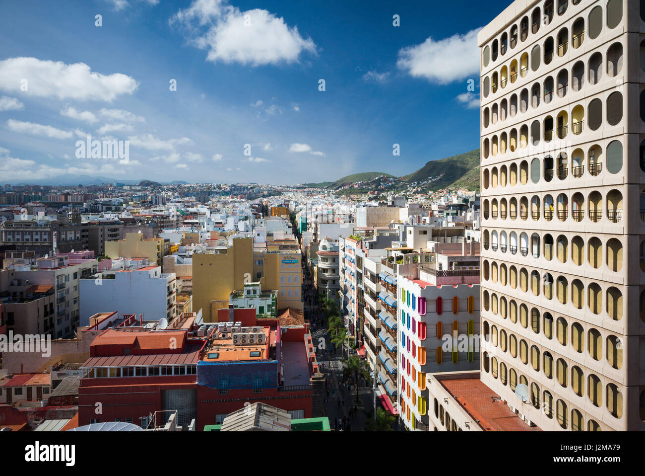Spain, Canary Islands, Tenerife, Santa Cruz de Tenerife, buildings ...
