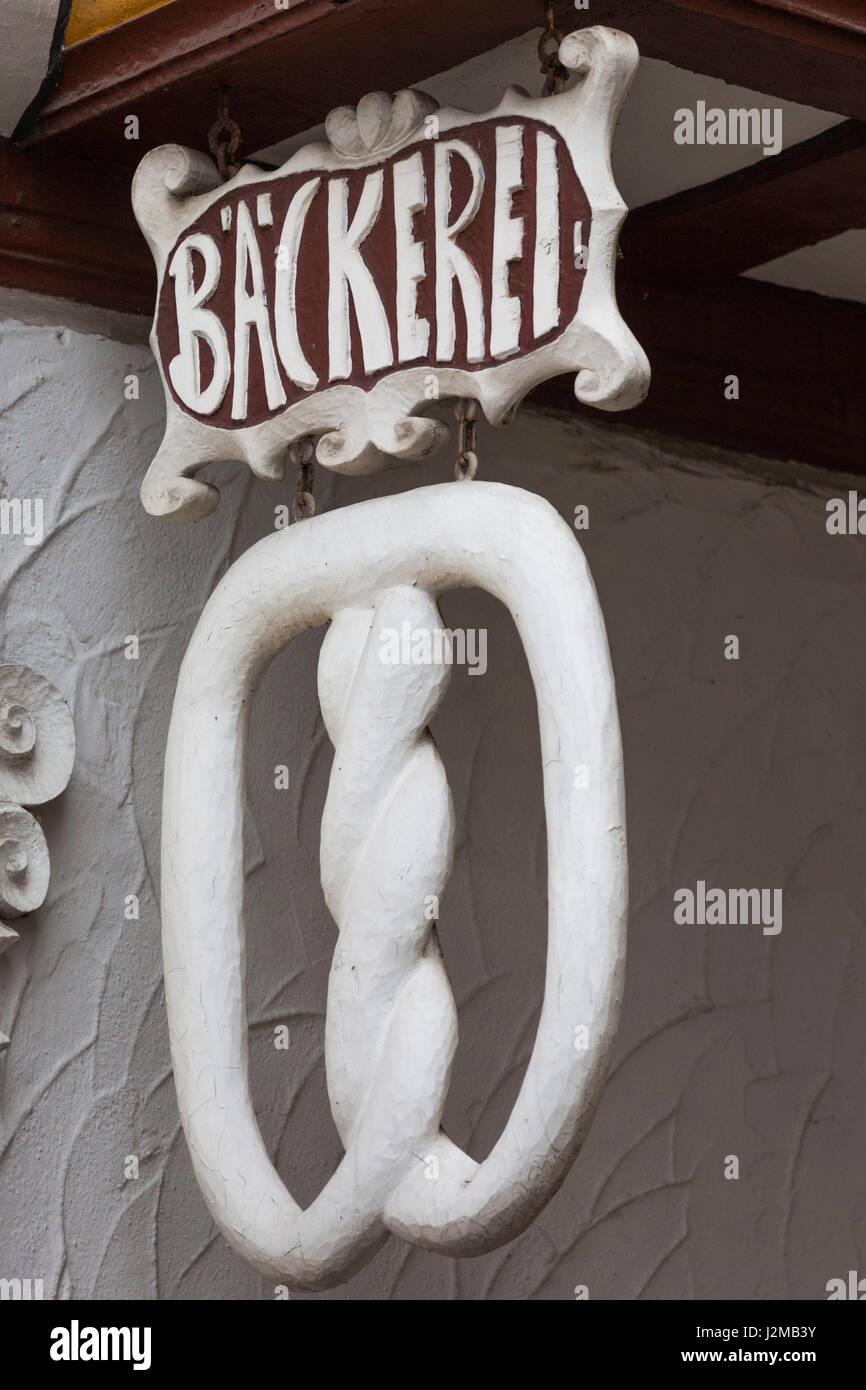 Pretzel sign hi-res stock photography and images - Alamy