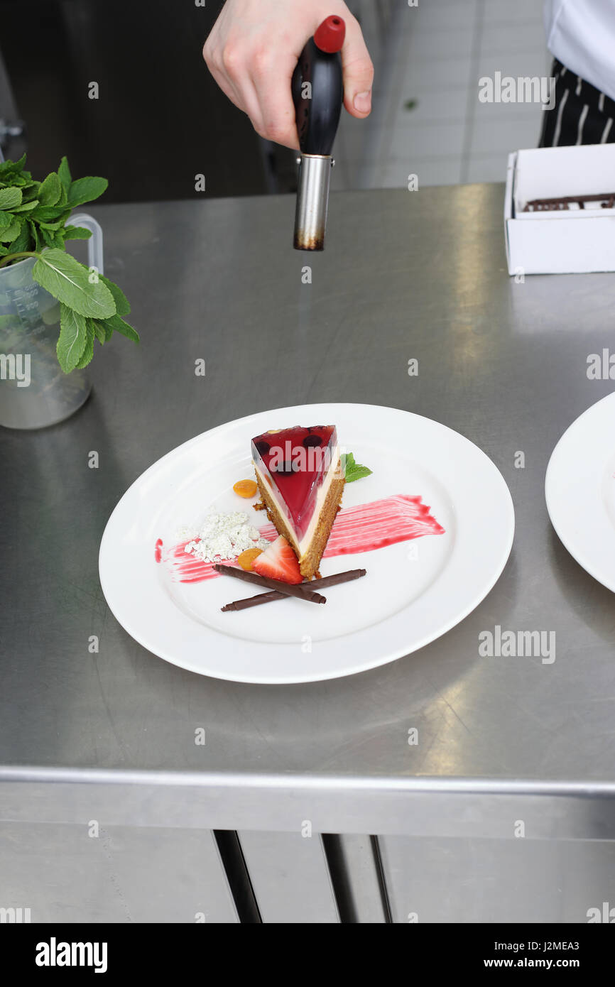 Kitchen techniques hi-res stock photography and images - Alamy