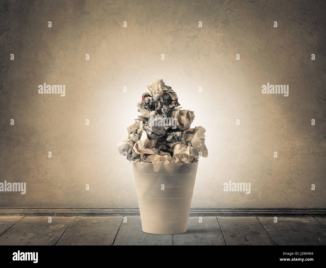 Trash bin full hi-res stock photography and images - Alamy