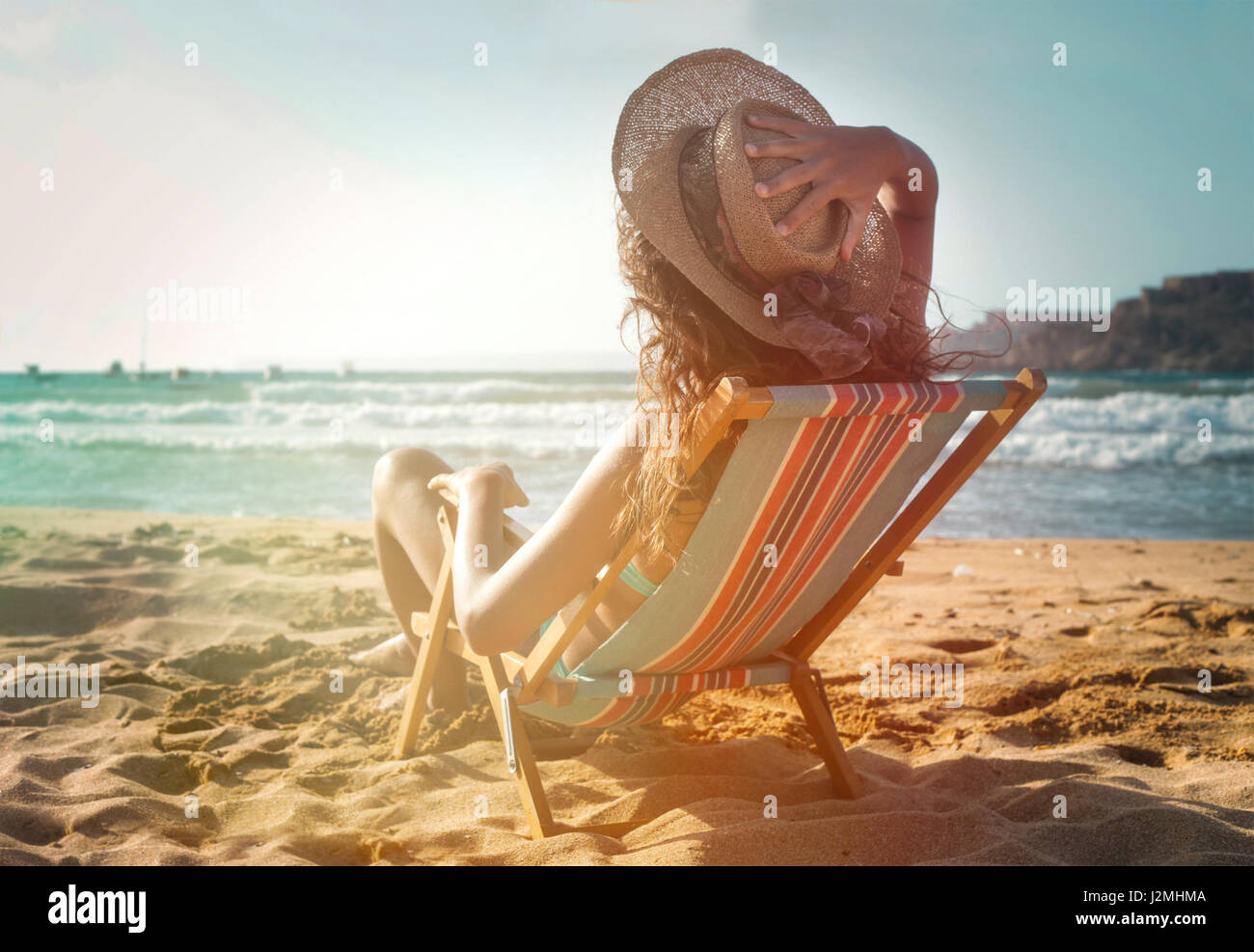 Woman tanning are hi-res stock photography and images - Alamy