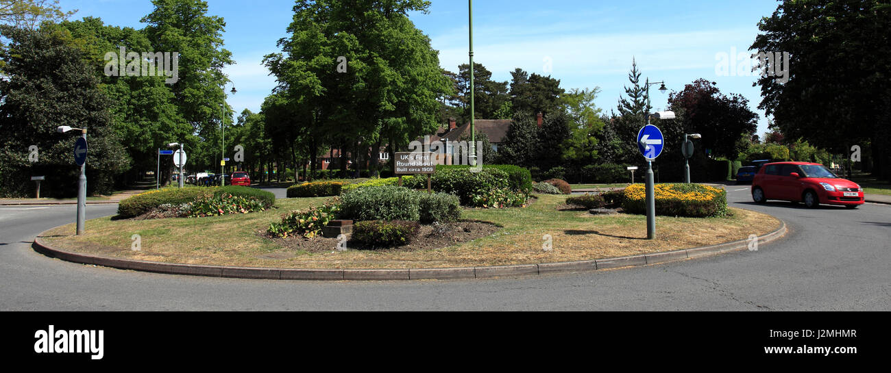 Britains first roundabout built in c.1909, Letchworth Garden City ...