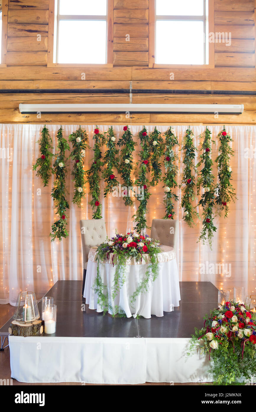 Sweetheart Table for Bride and Groom Stock Photo - Alamy