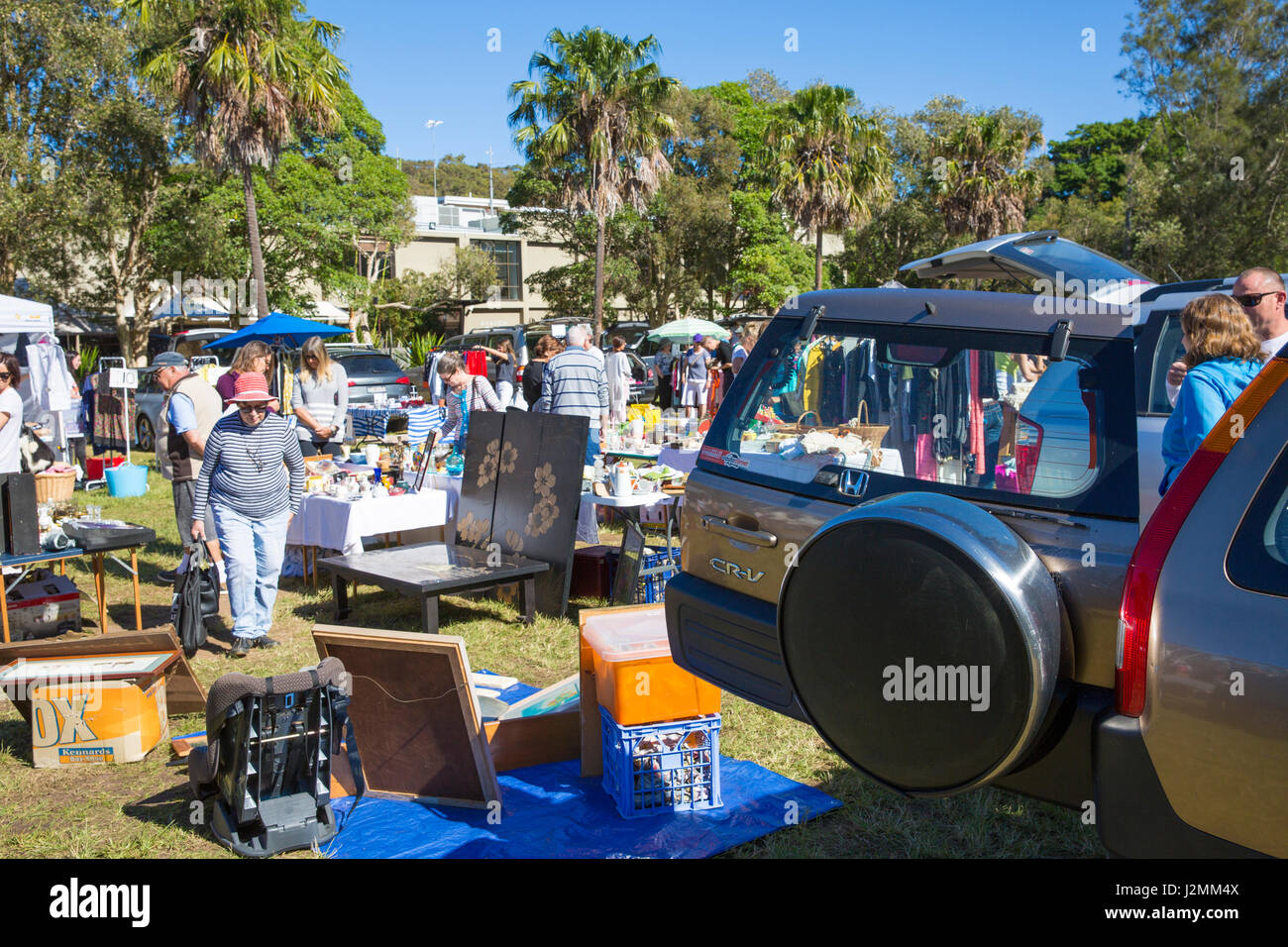 Australian car boot sale in Avalon on Sydney northern beaches,Australia ...