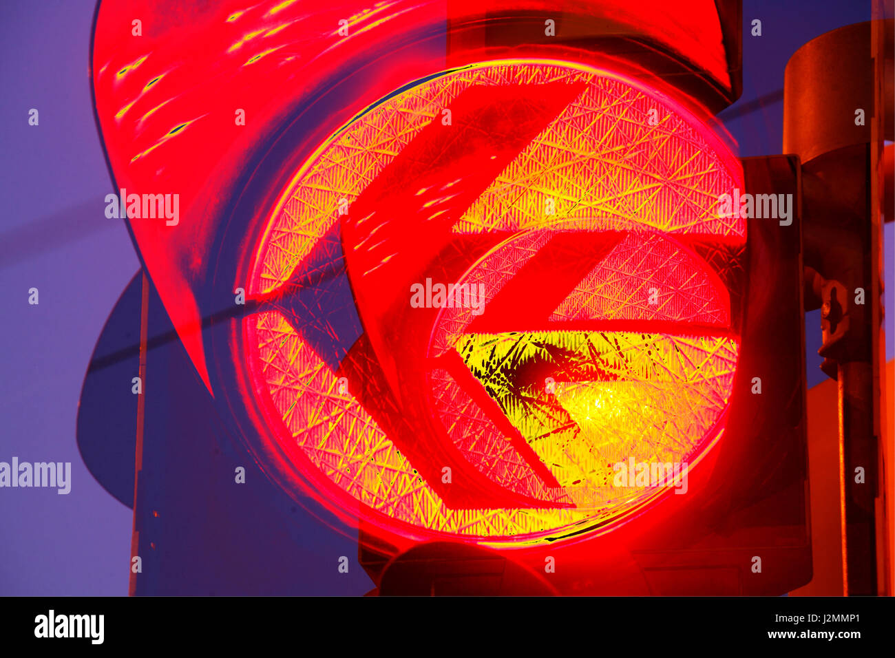 Rote ampeln hi-res stock photography and images - Alamy