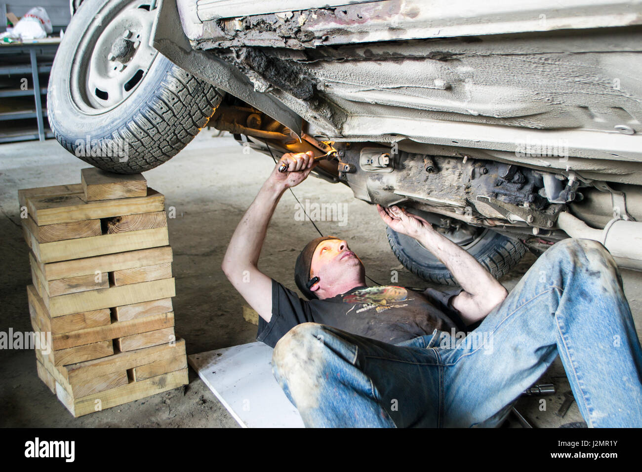 Car bottom hi-res stock photography and images - Alamy