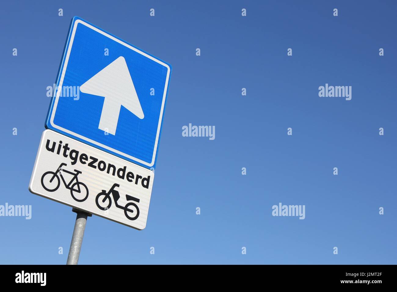 One Way Cycle Sign High Resolution Stock Photography and Images - Alamy
