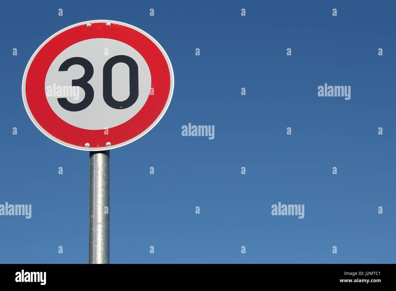 30 km speed limit sign hi-res stock photography and images - Alamy