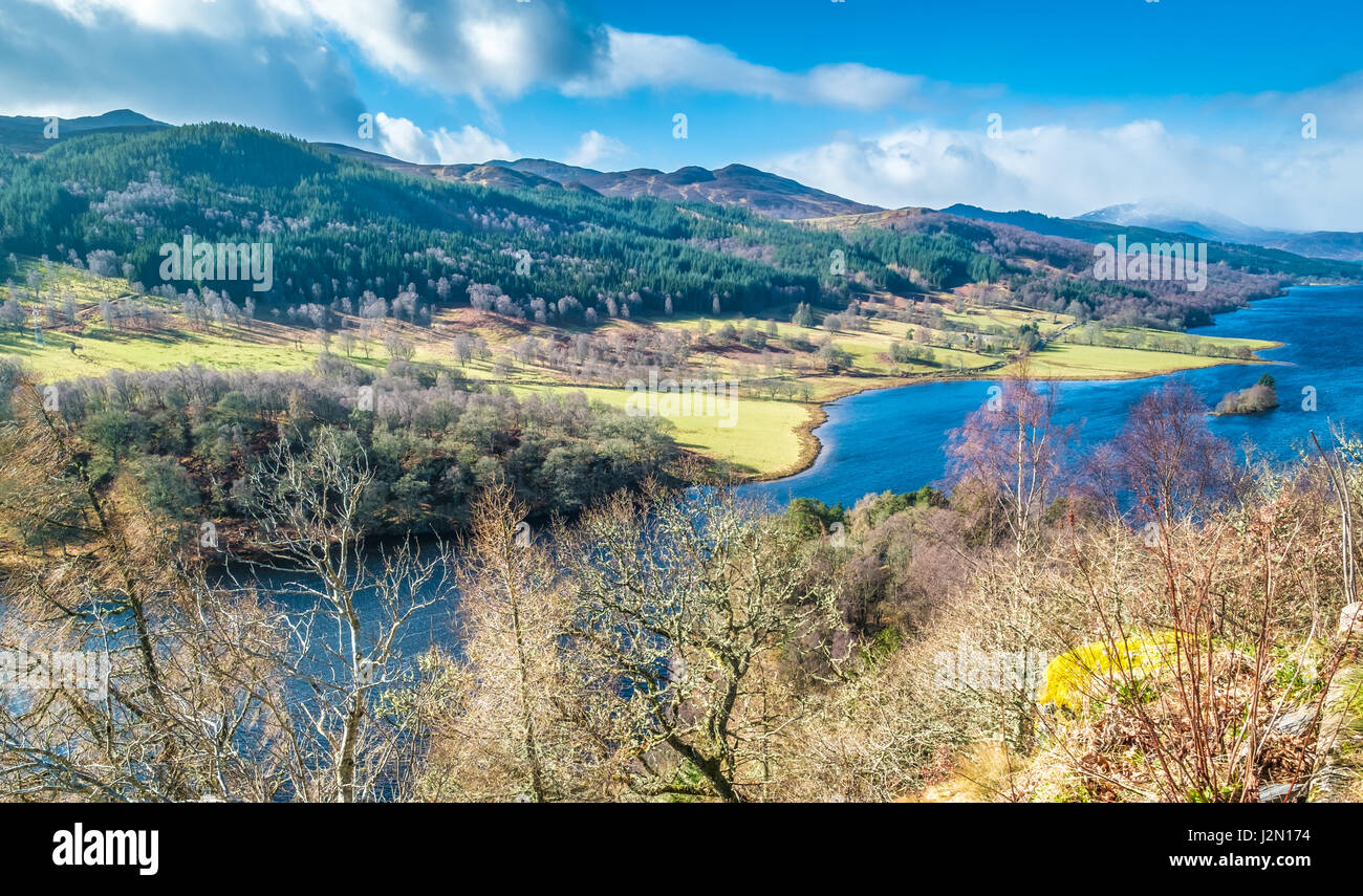 Queen's View from the North shore of Loch Tummel (Loch Teimhil), a long ...