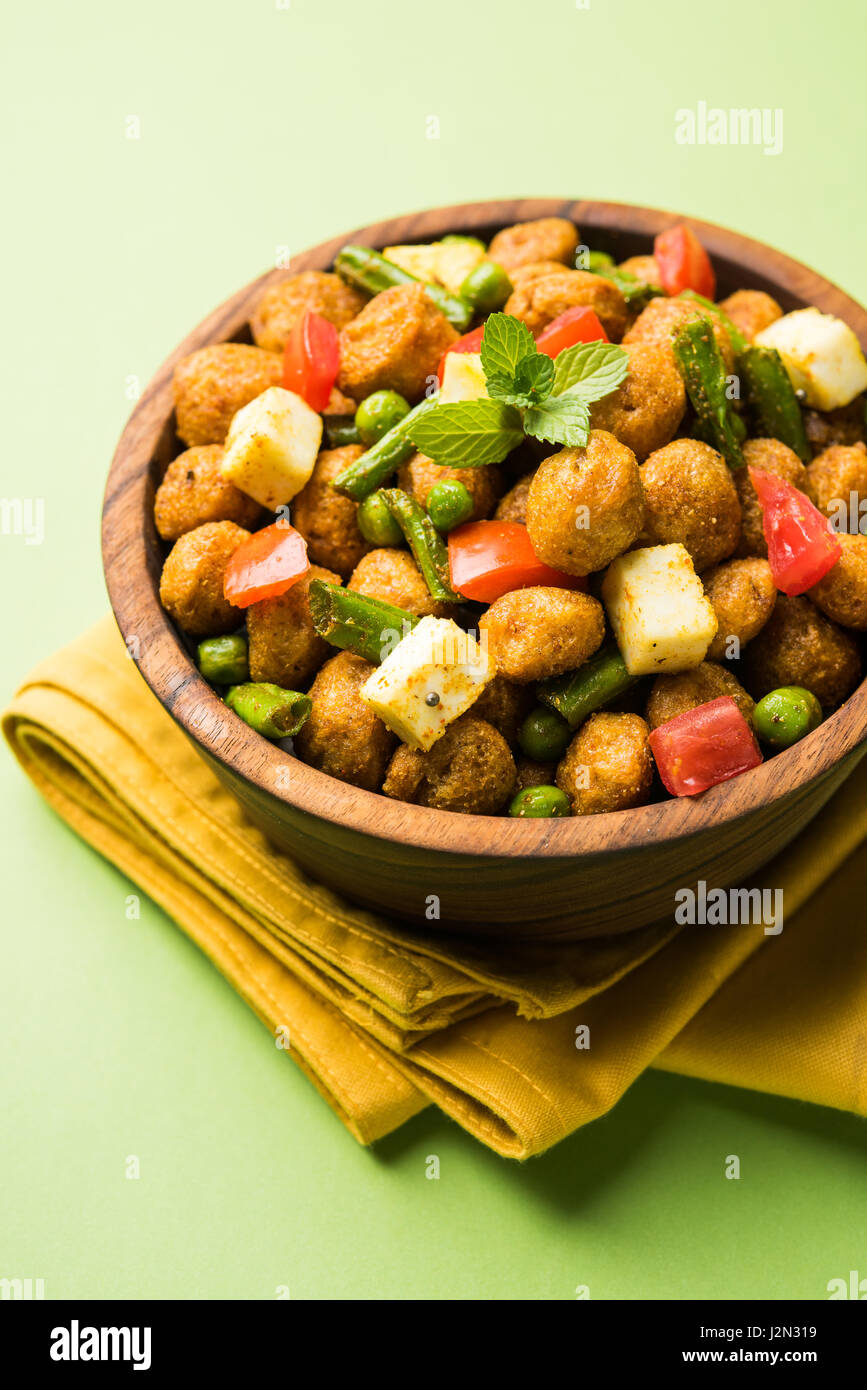 Soya chunks 65 or soya chunk fry is a healthy snack, easy to cook ...