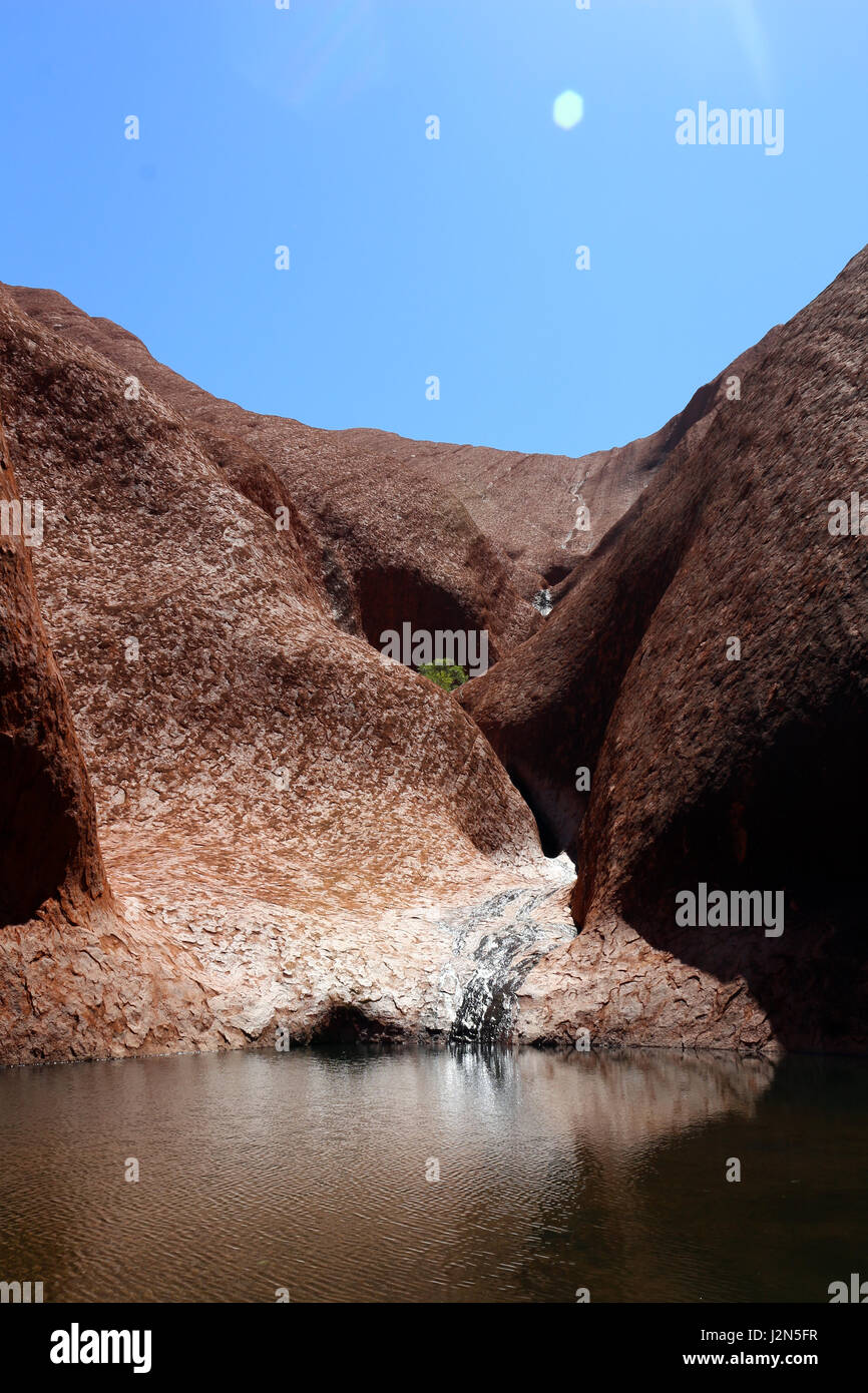 pond by uluru Stock Photo - Alamy