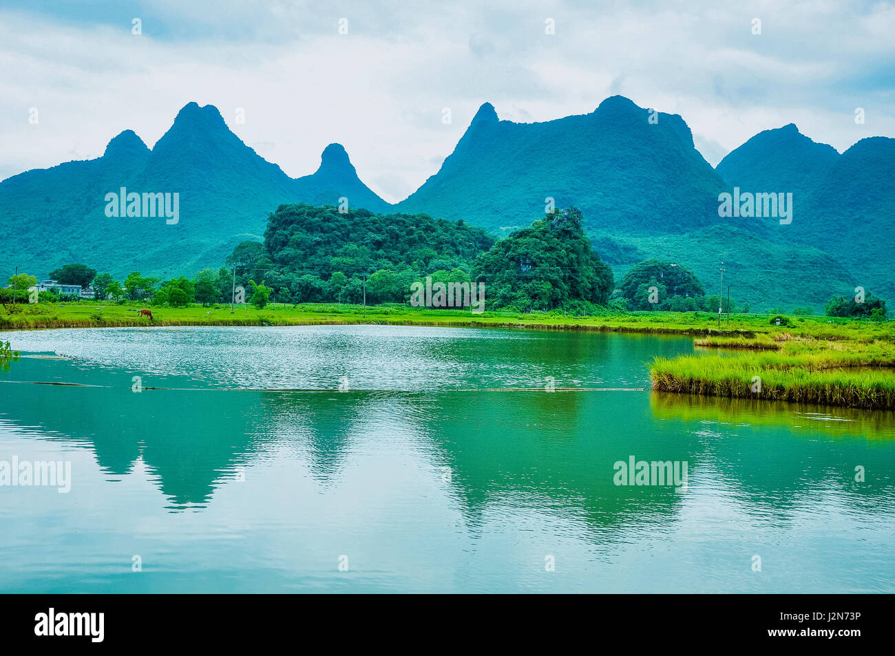 Beautiful countryside scenery in spring Stock Photo - Alamy