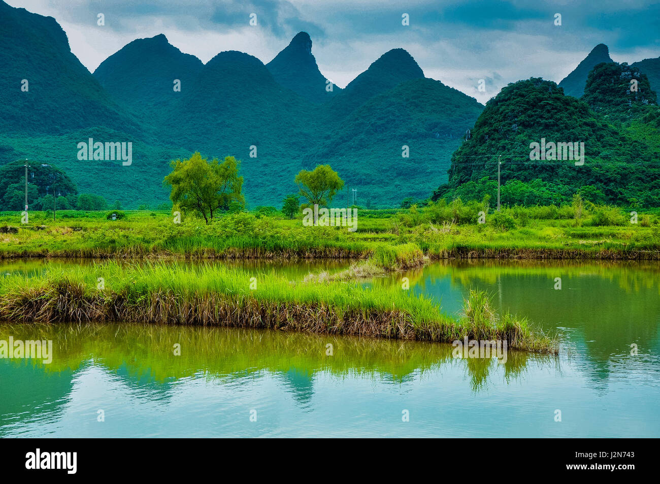 Beautiful countryside scenery in spring Stock Photo - Alamy