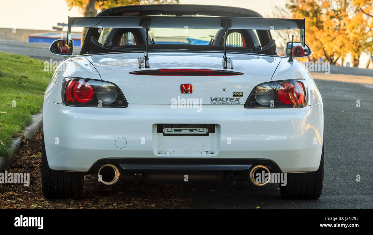 White 2001 Honda S2000 sports car Stock Photo - Alamy