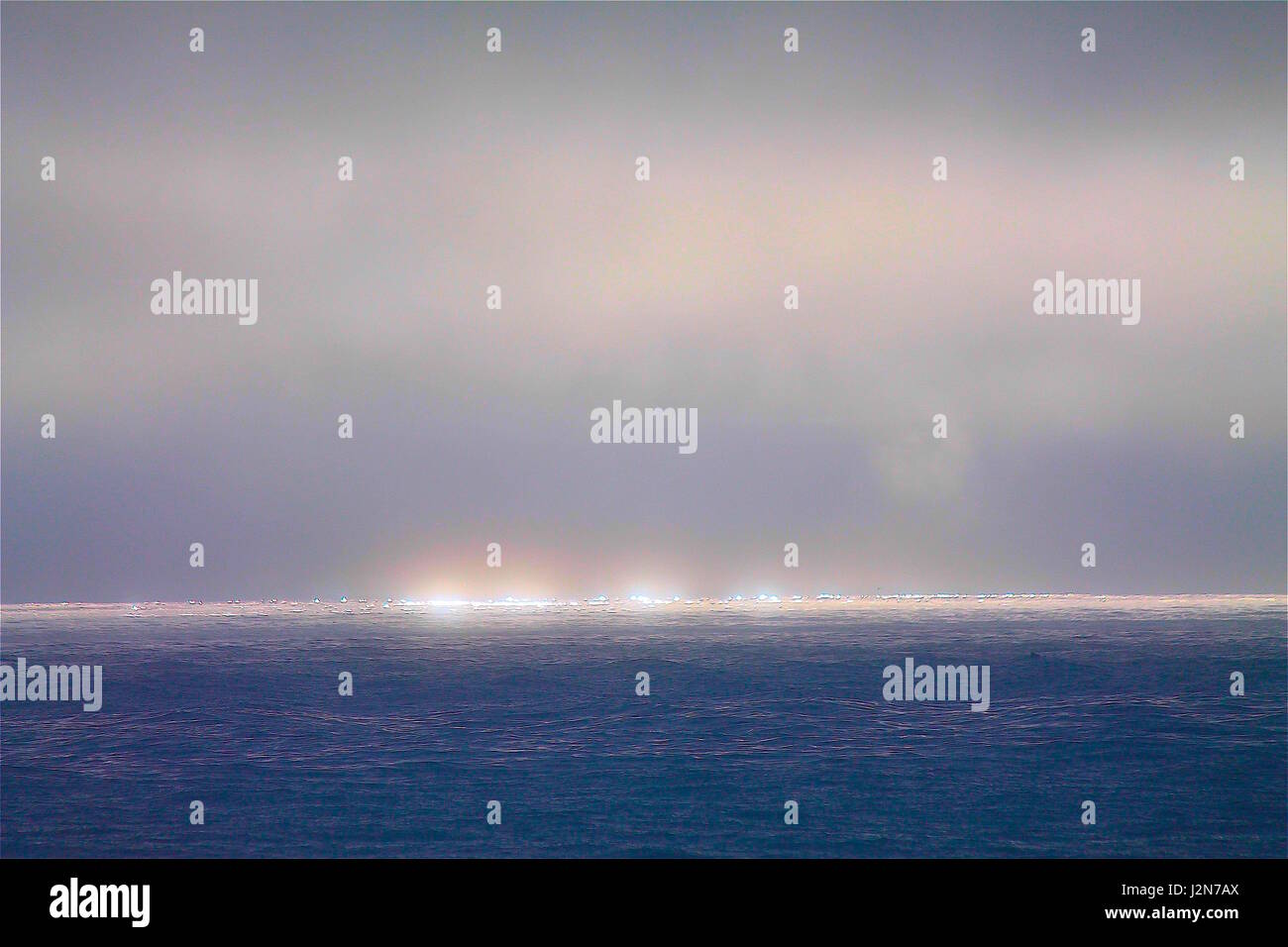 Water sea overcast hi-res stock photography and images - Alamy