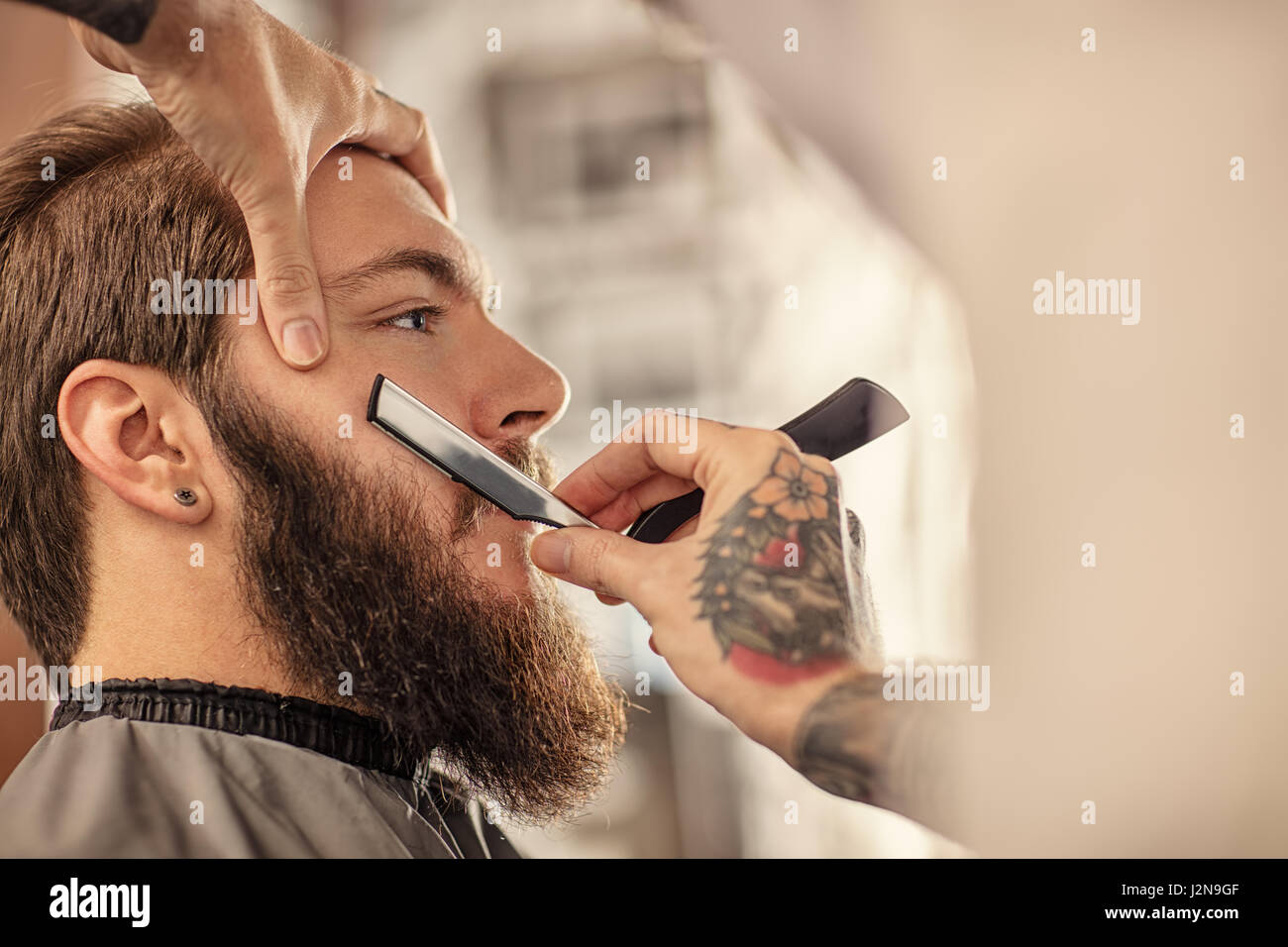 Old fashioned barber shop hi-res stock photography and images - Alamy