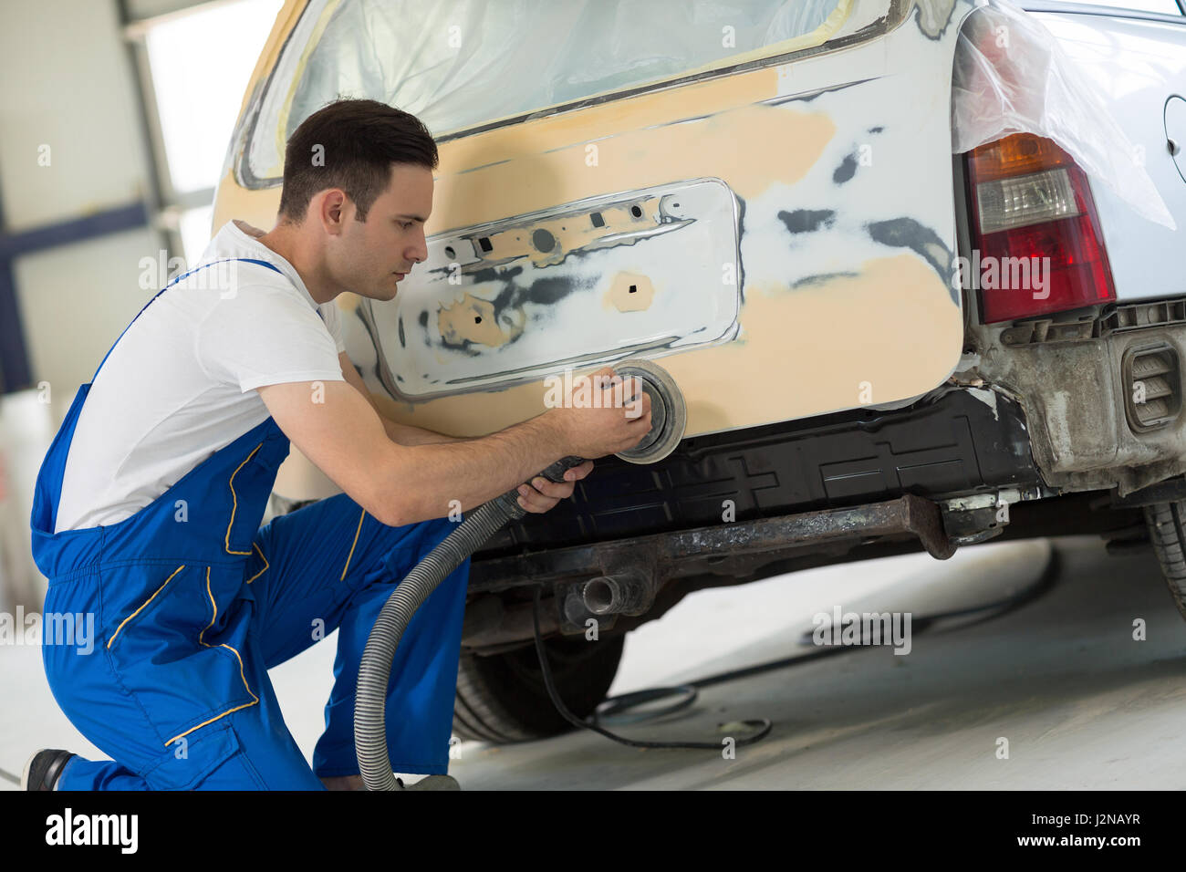 Car painter hi-res stock photography and images - Alamy