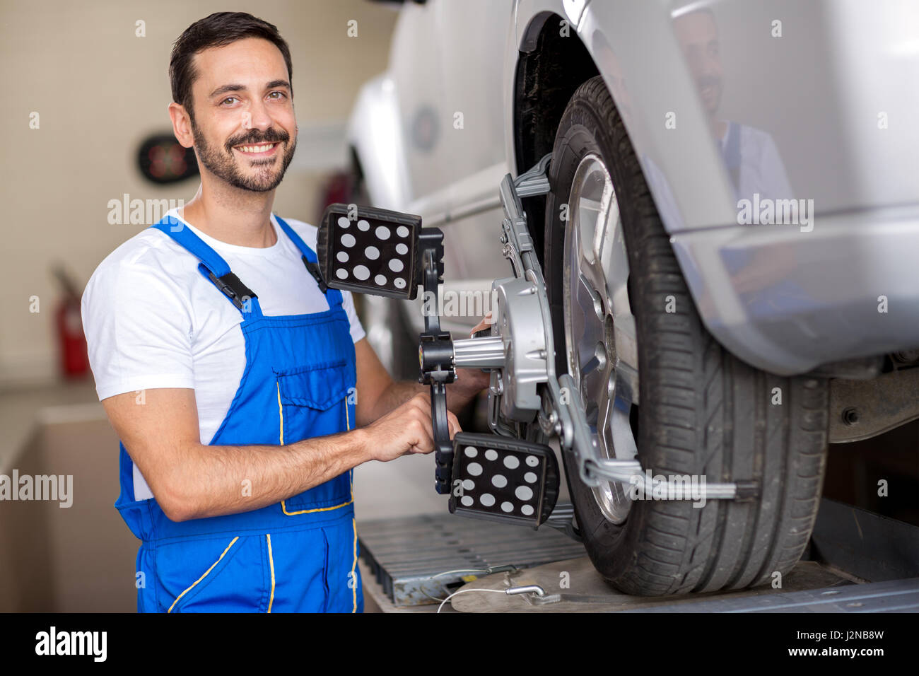 Car wheel alignment hi-res stock photography and images - Alamy