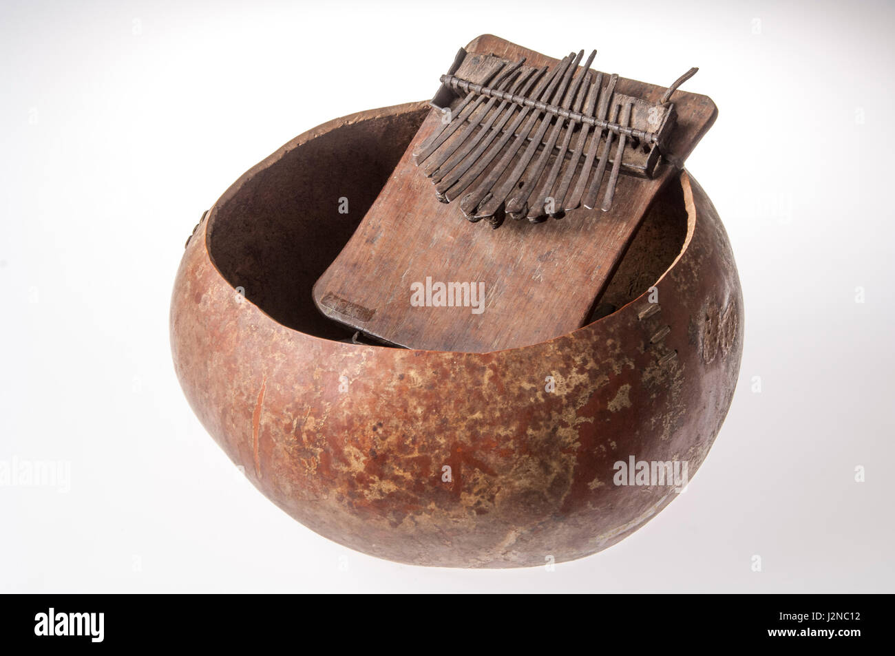 African tuned percussion hi-res stock photography and images - Alamy