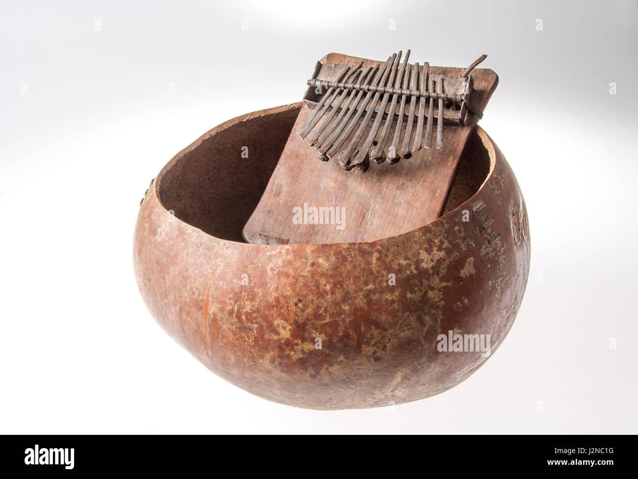 African tuned percussion hi-res stock photography and images - Alamy
