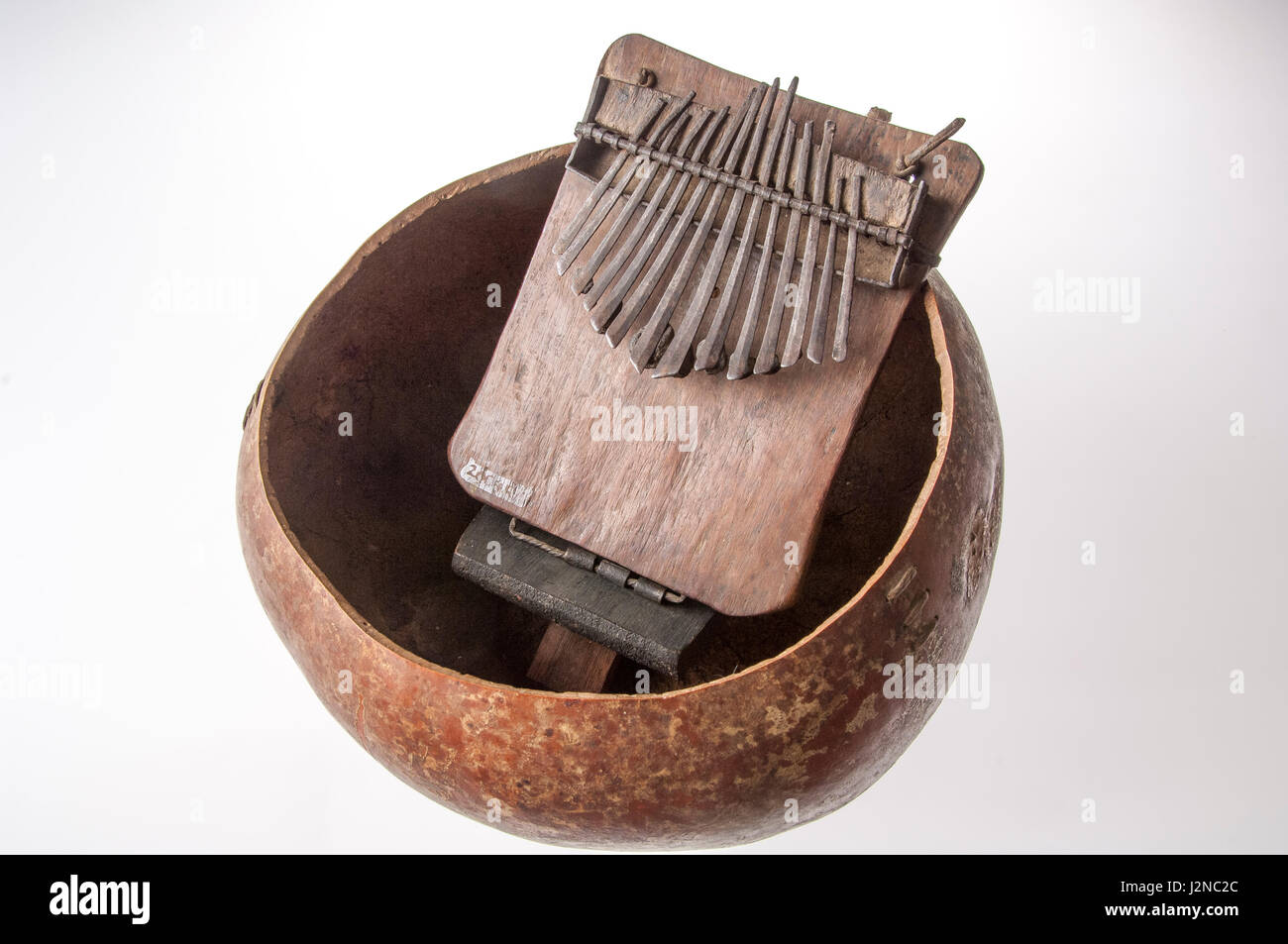 African tuned percussion hi-res stock photography and images - Alamy