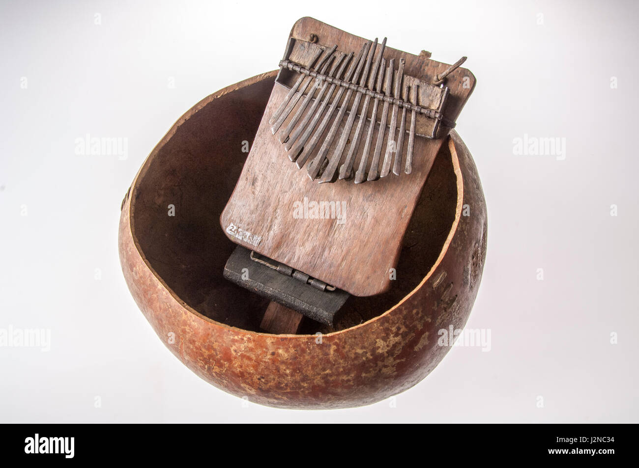 African tuned percussion hi-res stock photography and images - Alamy
