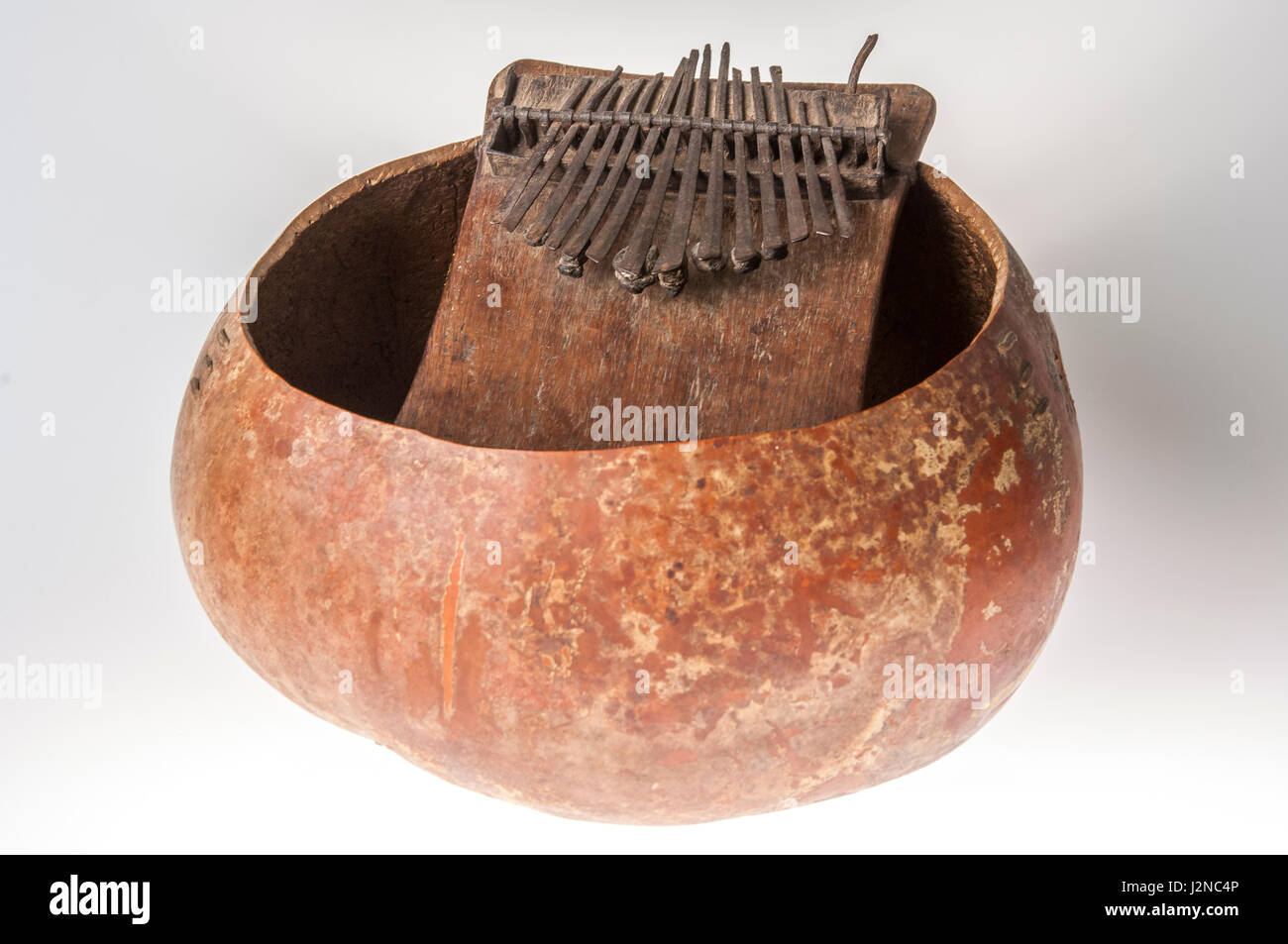 African tuned percussion hi-res stock photography and images - Alamy