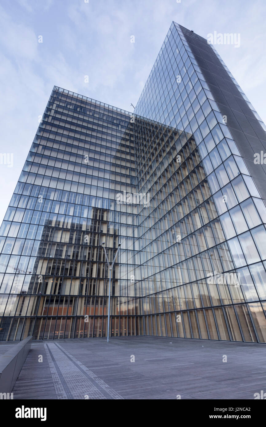 Francois mitterand national library hi-res stock photography and images ...