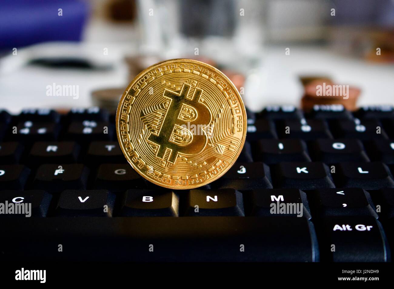 Physical keyboard hi-res stock photography and images - Alamy