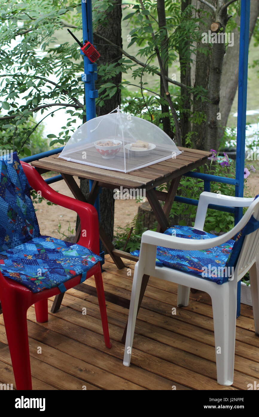 Gazebo on river bank hi-res stock photography and images - Alamy