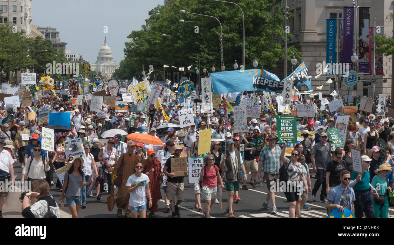 Washington, DC, USA. 29 April, 2017. Massive crowd demonstrating ...