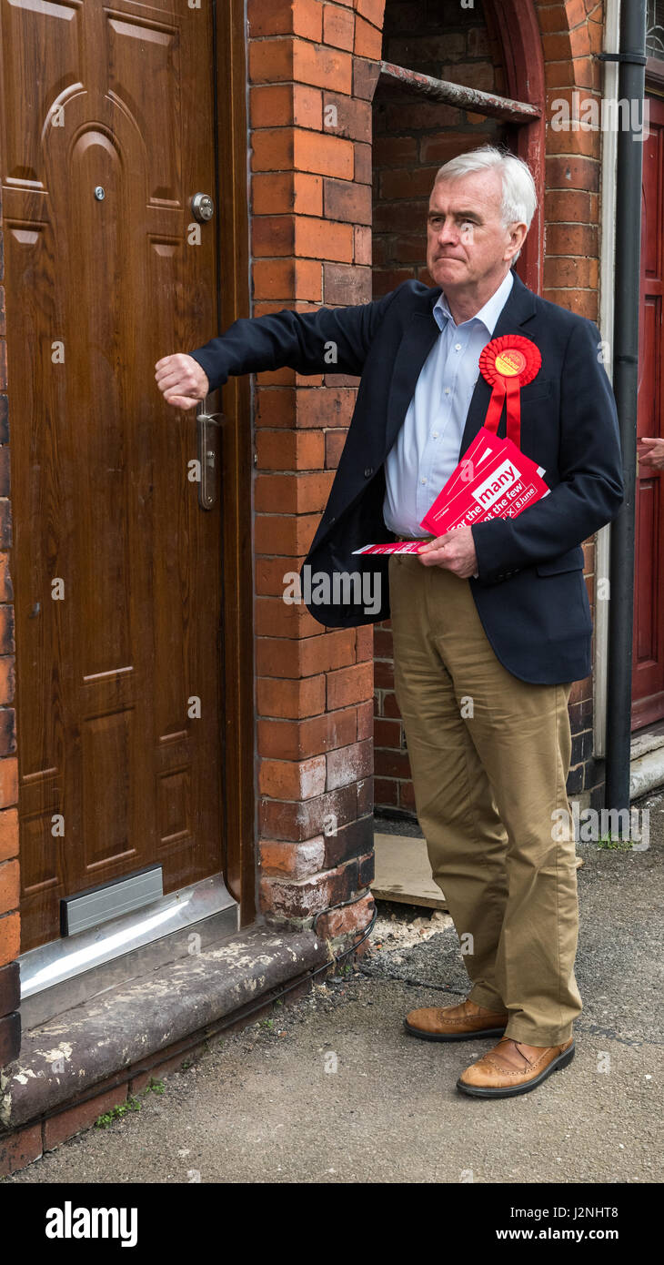 Labour rosette knocking hi-res stock photography and images - Alamy