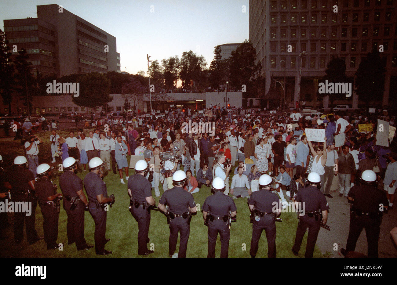 Los angeles riots hi-res stock photography and images - Alamy