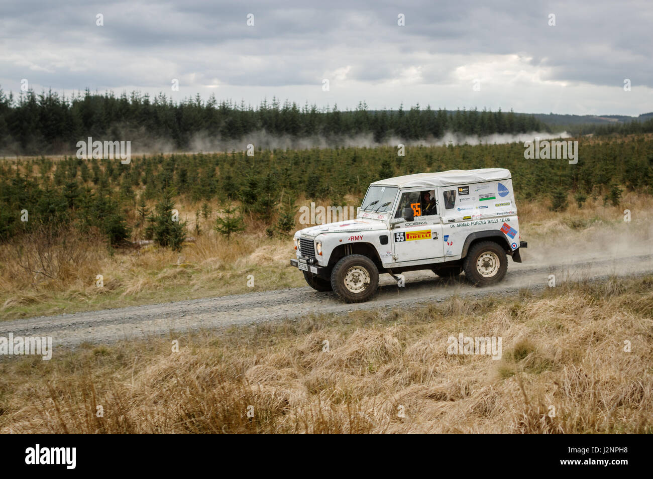 Motor sport racecar land rover hi-res stock photography and images - Alamy