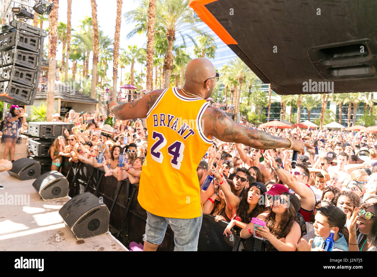 Las Vegas, NV, USA. 29th Apr, 2017. Flo Rida performs at The Ragazzo in ...