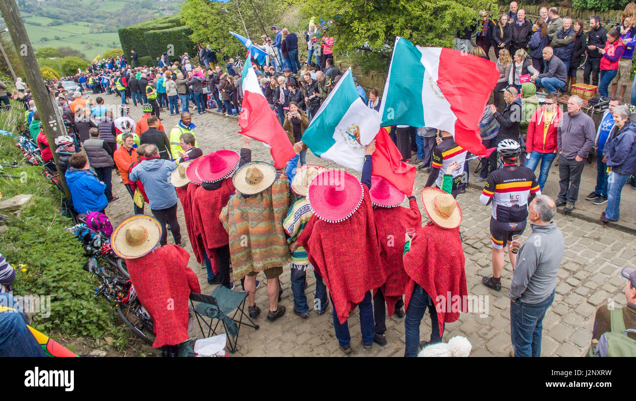 Tour De Yorkshire Shibden Wall Stock Photo - Alamy