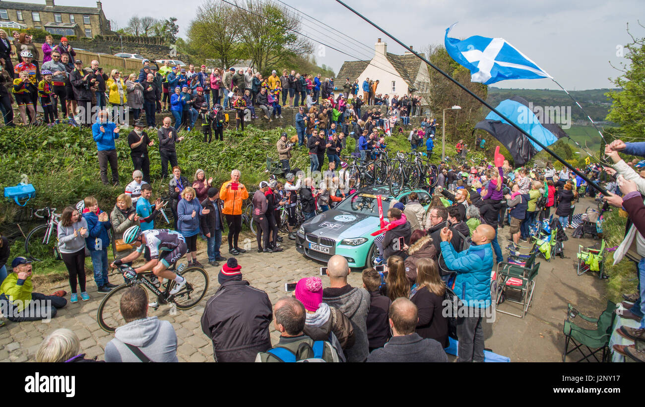 Tour De Yorkshire Shibden Wall Stock Photo - Alamy