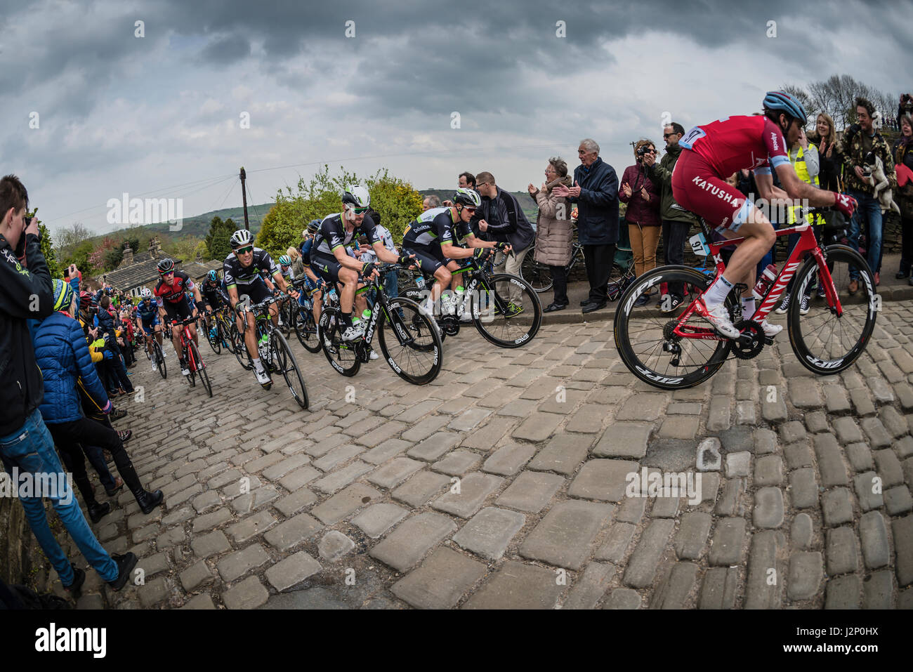 Shibden Wall, Halifax, UK. 30th Apr, 2017. Tour de Yorkshire cycle race ...