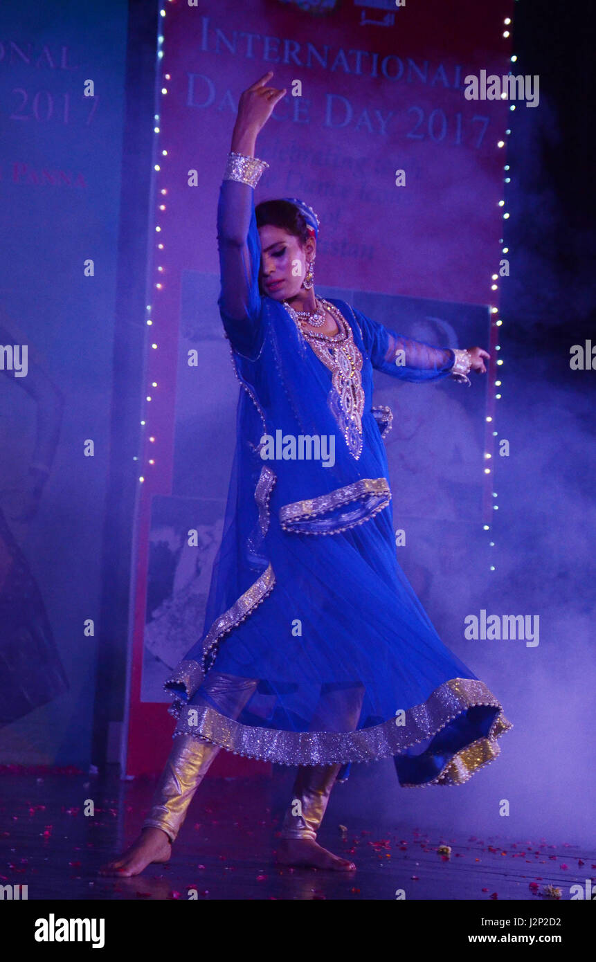 Pakistan punjab lahore museum hi-res stock photography and images - Alamy