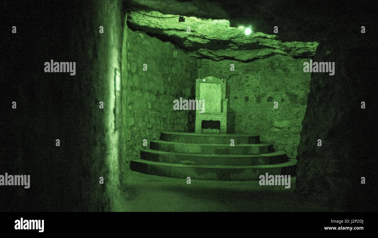 Inside the Budapest labyrinth, where Dracula was said to have been held ...